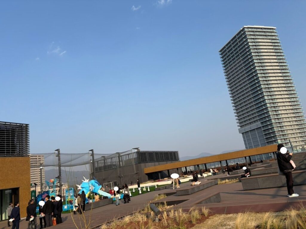 【広島市南区】3月24日広島新駅ビル「minamoa（ミナモア）」がグランドオープン！屋上のソラモア広場にはギャラドスが登場！ | 号外NET 広島市